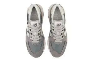 NEW BALANCE 57/40 Sneakers - Gray