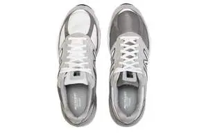 NEW BALANCE 990v5 "made In Usa" Sneakers - Grey