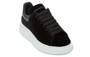 Alexander McQueen Oversized Sneaker - Black