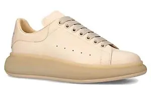 Alexander McQueen Oversized Low-top Sneakers - Beige