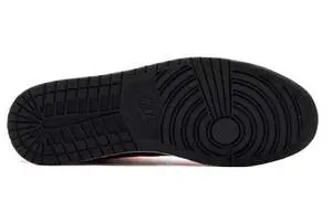 JORDAN Air 1 Retro High Sneakers - Black