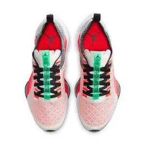 JORDAN Air Zoom Renegade Sneakers - Red