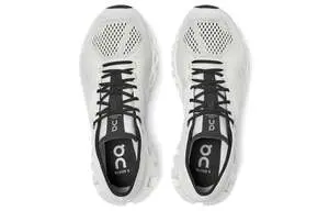 On Cloud X Sneakers - White/black