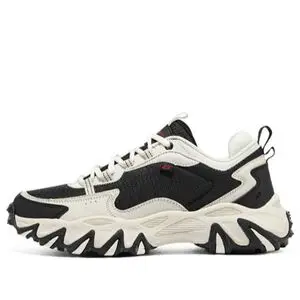 Sketchers Thurston Trail Sneakers