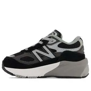NEW BALANCE 990v6 Sneakers - Black/silver