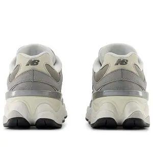 NEW BALANCE 9060 Sneakers