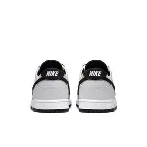 Nike Dunk Low Pro "ishod Wair" Sneakers - White