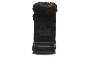 Sketchers Winter Boots With Fur Trim And Studded Detail