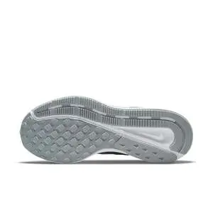 Nike Run Swift 2 Athletic Sneakers