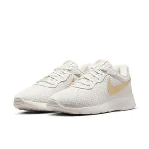 Nike Tanjun Easyon Sneakers - Beige/sail/volt