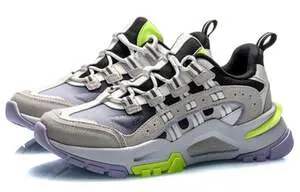 LI-NING Reverses Sneakers