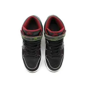 Nike Dunk Mid Elite Sb "nitraid" Sneakers