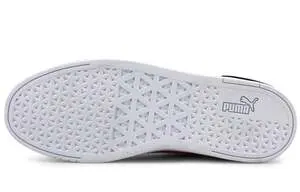 PUMA Clasico Sneakers