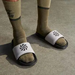 Nike Victori One Slide Next Nature - Light Iron Ore/black