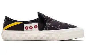 VANS Taka Hayashi Quilted Slip-on Sneakers - Black