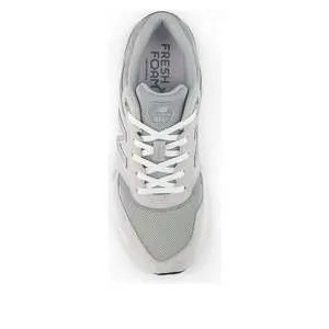 NEW BALANCE 880 Athletic Sneakers