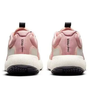 Nike React Escape Run Sneakers