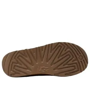 UGG Classic Slip-on Slipper