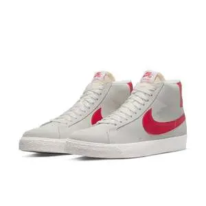 Nike Zoom Blazer Mid Sb Sneakers