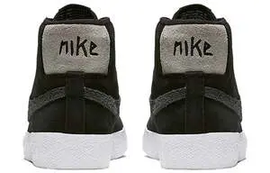 Nike Gnarhunters X Zoom Blazer Mid Sb Sneakers - Black
