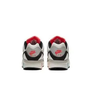 Nike Zoom Structure Sneakers