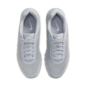 Nike Max Invigor Sneakers - Grey/white
