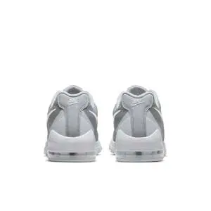 Nike Max Invigor Sneakers - Grey/white