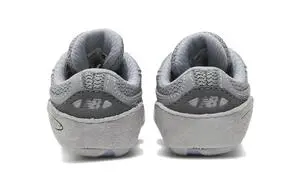 NEW BALANCE 990 V6 Sneakers