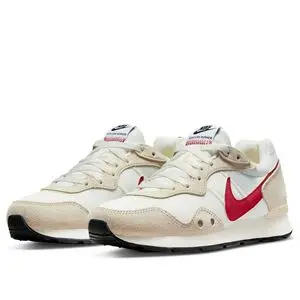 Nike Venture Runner Low Top Sneakers - White/red