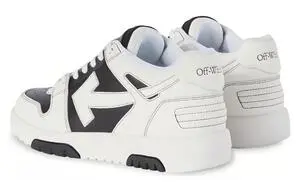 Off-White Out Of Office" Low Top Sneakers - Black/white