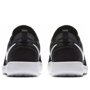 Nike Free Tr 7 Sneakers - Black/white