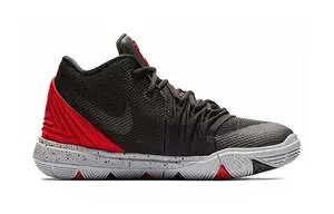 Nike Kyrie 5 "bred" Sneakers
