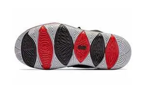 Nike Kyrie 5 "bred" Sneakers