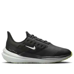 Nike Zoom Winflo Shield Sneakers