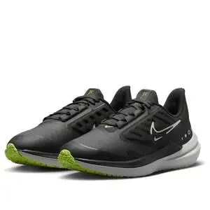 Nike Zoom Winflo Shield Sneakers