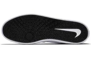 Nike Check Solar Canvas Sb Low Top Sneakers