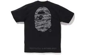 A BATHING APE X Undefeated 5 Strikes T-shirt - Black