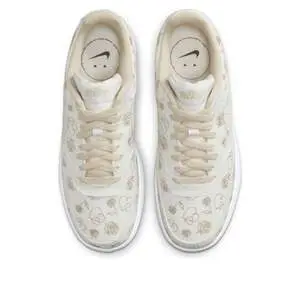 Nike Court Vision Low "valentine's Day" Sneakers - Cream/yellow