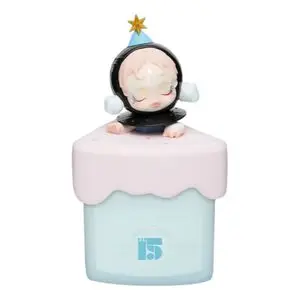 POP MART Celebrate This Moment Collection Fragrance Candle 'black Currant Ice Shake - Multi-color