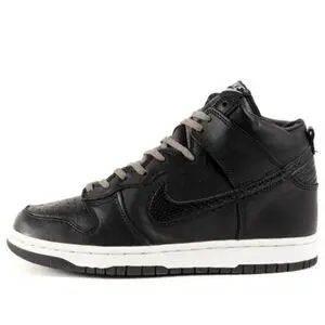 Nike Dunk High Top Sneakers