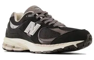 NEW BALANCE 2002r "premium Vintage Black" Sneakers - Black/brown