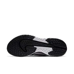 Nike Legend React 3 Sneakers - Black/grey