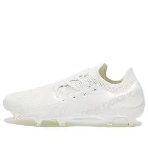NEW BALANCE Furon V7 Pro Fg Soccer Cleats - White