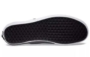 VANS Classic Slip-on Checkerboard Sneakers - Black