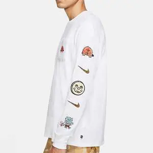 Nike Long Sleeve Graphic T-shirt