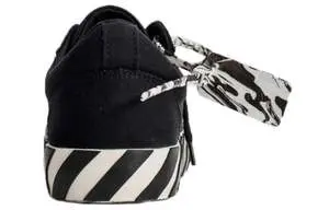 Off-White Vulc Sneaker Low - Black