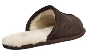 UGG Scuff Slipper - Brown