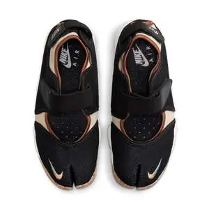 Nike Lift Sports Sandals - Black