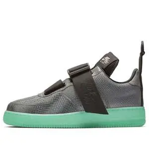 Nike Force 1 Utility Low Top Sneakers