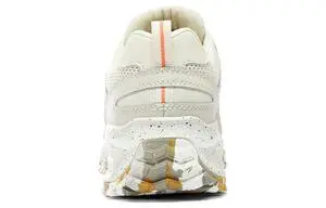 Sketchers Uno Trail Sneakers